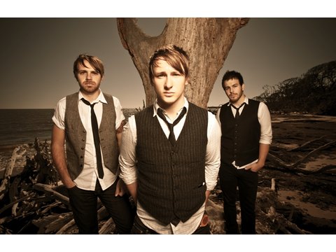 Between the Trees release new video for "We Can Try" - Hip Online ...